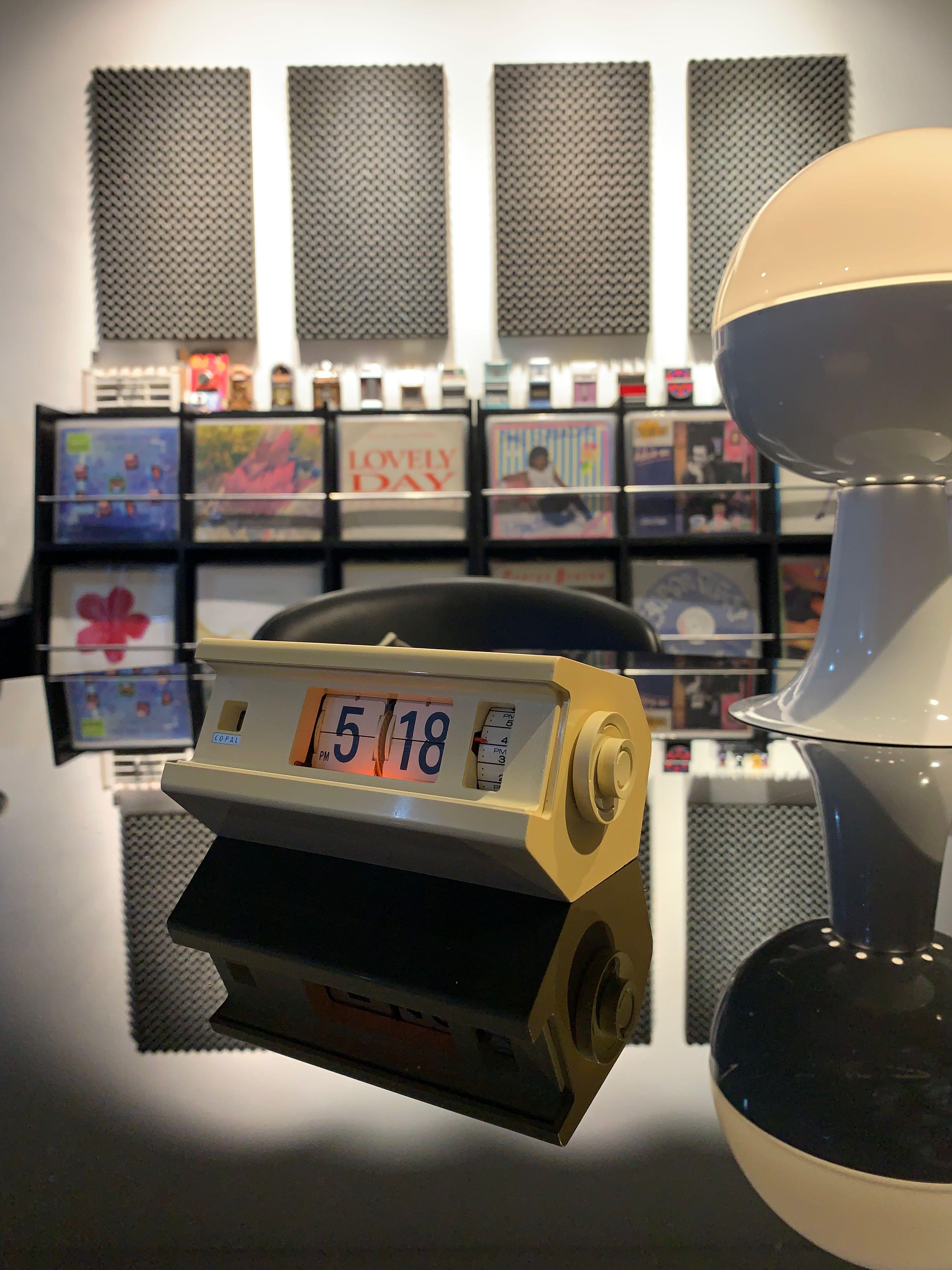 Vintage Copal flip clock, Furniture & Home Living, Home Decor, Clocks ...