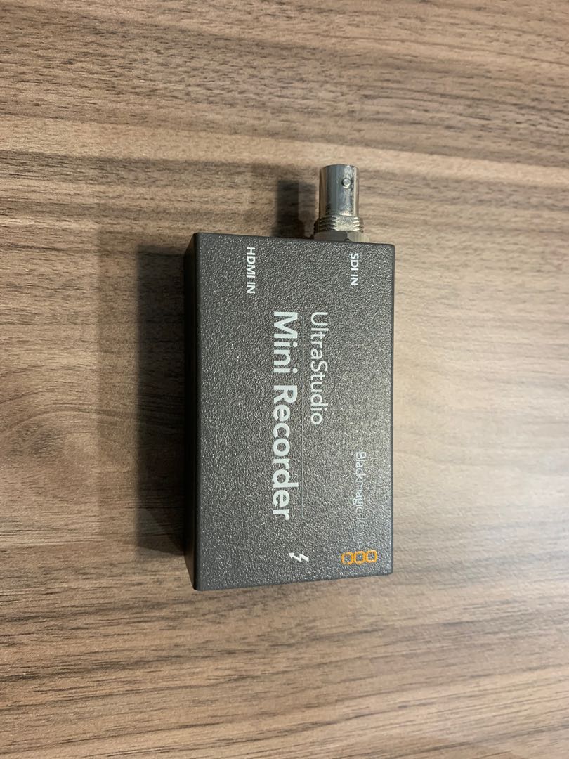 Black magic mini recorder 1.5G w/ cable, Computers & Tech, Parts ...