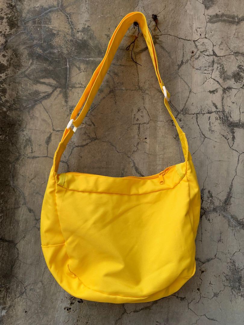 CRSL Sling Bag Popo - Yellow, Fesyen Pria, Tas & Dompet , Tas Selempang ...