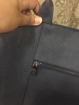 Elsa Veroni shoulder bag, Women's Fashion, Bags & Wallets, Shoulder ...