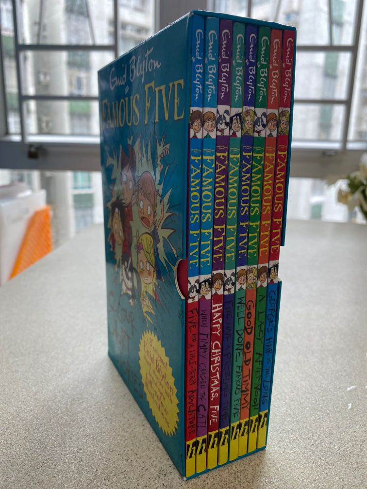 Famous Five (box set 8 books), 興趣及遊戲, 書本 & 文具, 小說 & 故事書 - Carousell