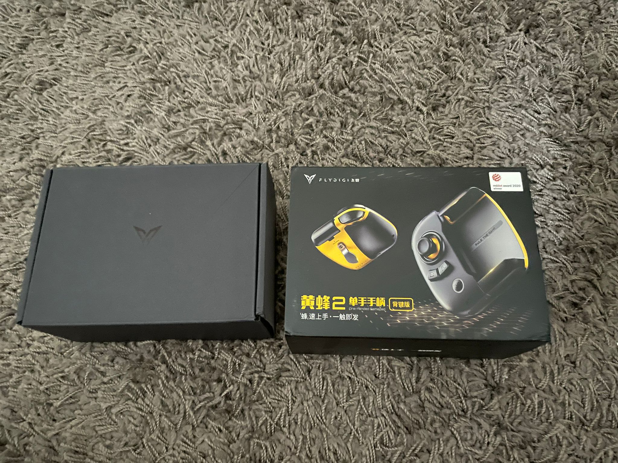 Flydigi Wasp 2 One handed mobile gaming controller, Mobile Phones & Gadgets, Mobile & Gadget ...