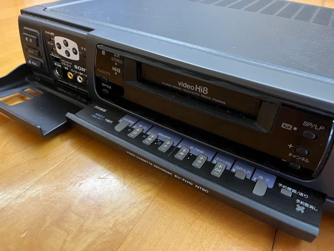 Hi8 Video 8 Ntsc deck, 家庭電器, 電視 & 其他娛樂, 電視組件及配件 - Carousell