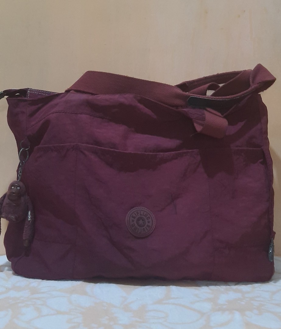 Kipling Large size, Women's Fashion, Bags & Wallets, Tote Bags on Carousell