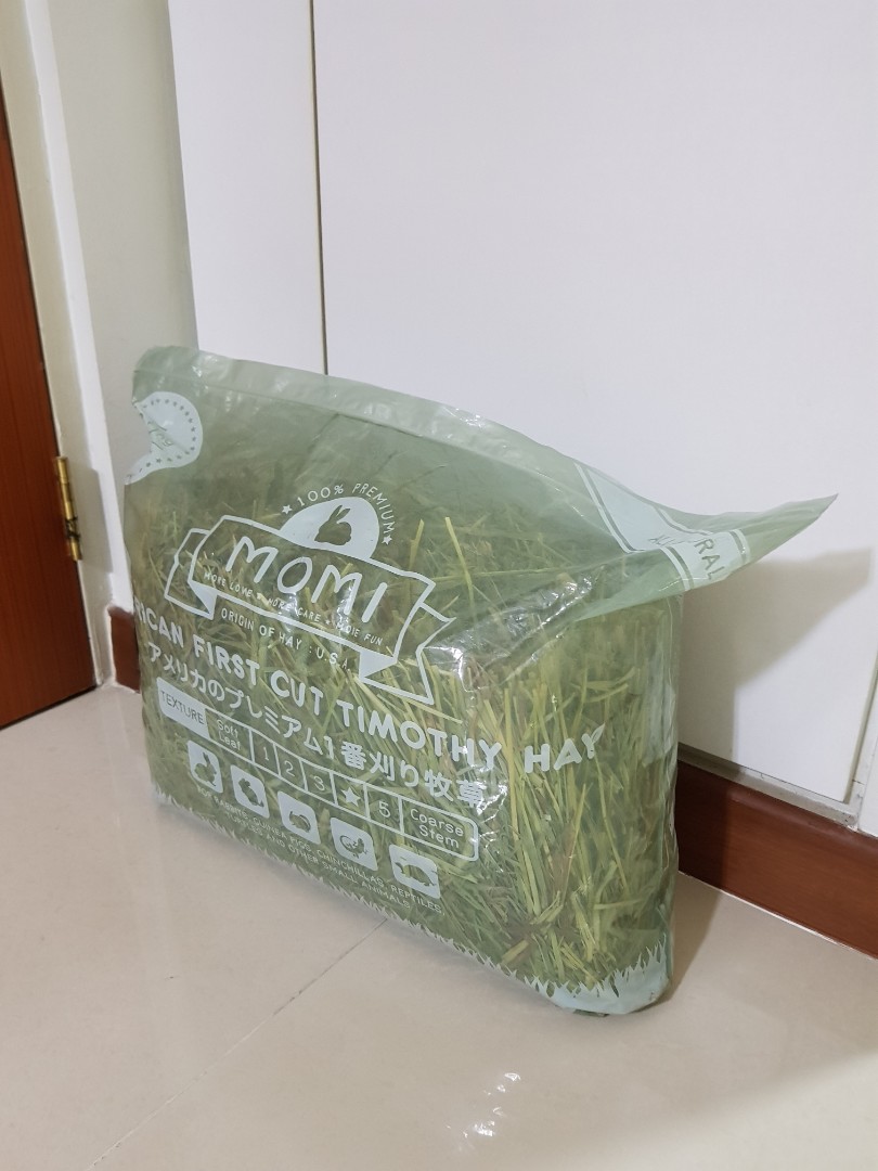 Momi first cut timothy hay, Pet Supplies, Pet Food on Carousell