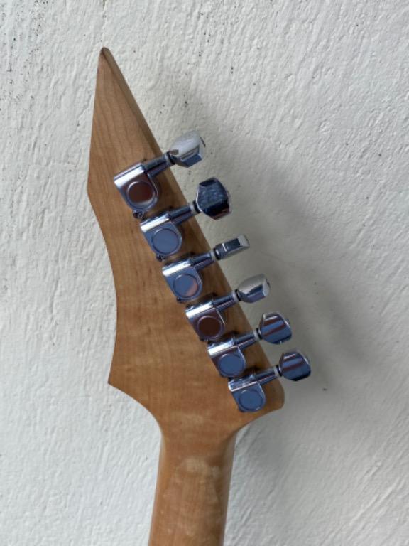 RARE PEPSI FACTORY CUSTOM E-GUITAR, Hobbies & Toys, Music & Media ...