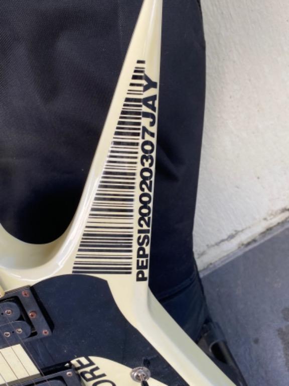 RARE PEPSI FACTORY CUSTOM E-GUITAR, Hobbies & Toys, Music & Media ...