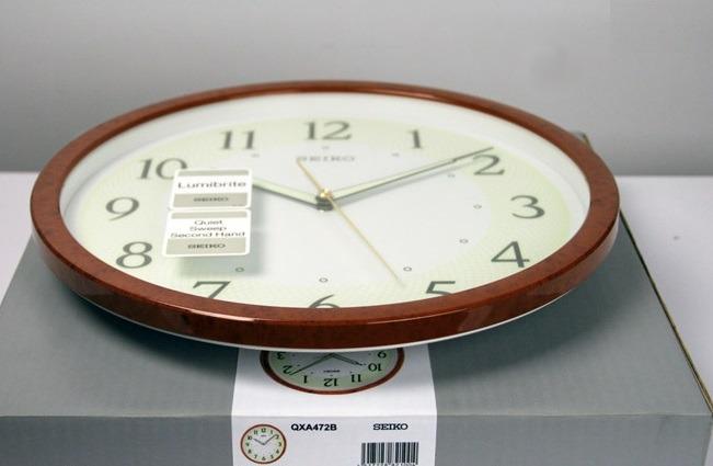 Seiko QXA472B Quiet Sweep Second Hand LumiBrite Luminous Standard ...