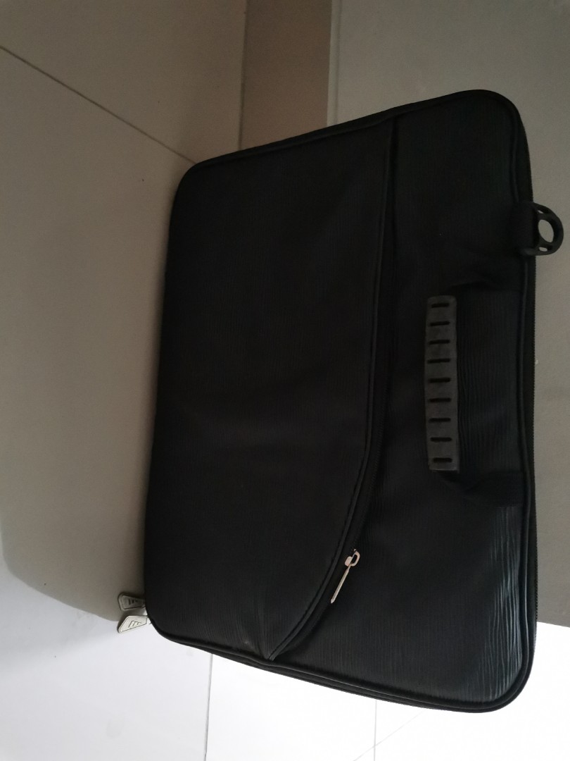 Tas laptop slim and practice, Fesyen Pria, Tas & Dompet , Lainnya di Carousell
