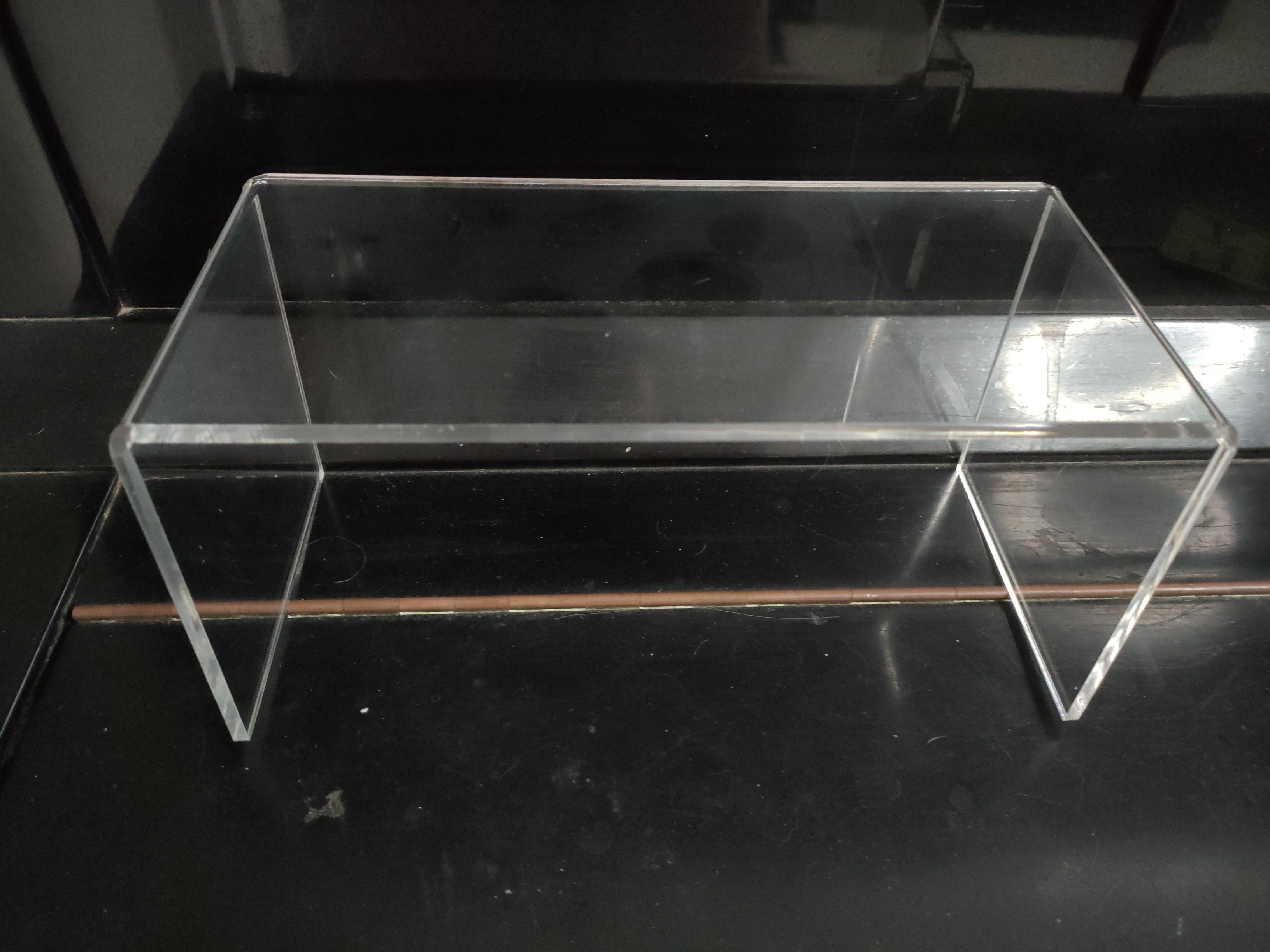 U shape acrylic glass, Hobbies & Toys, Stationery & Craft, Craft ...