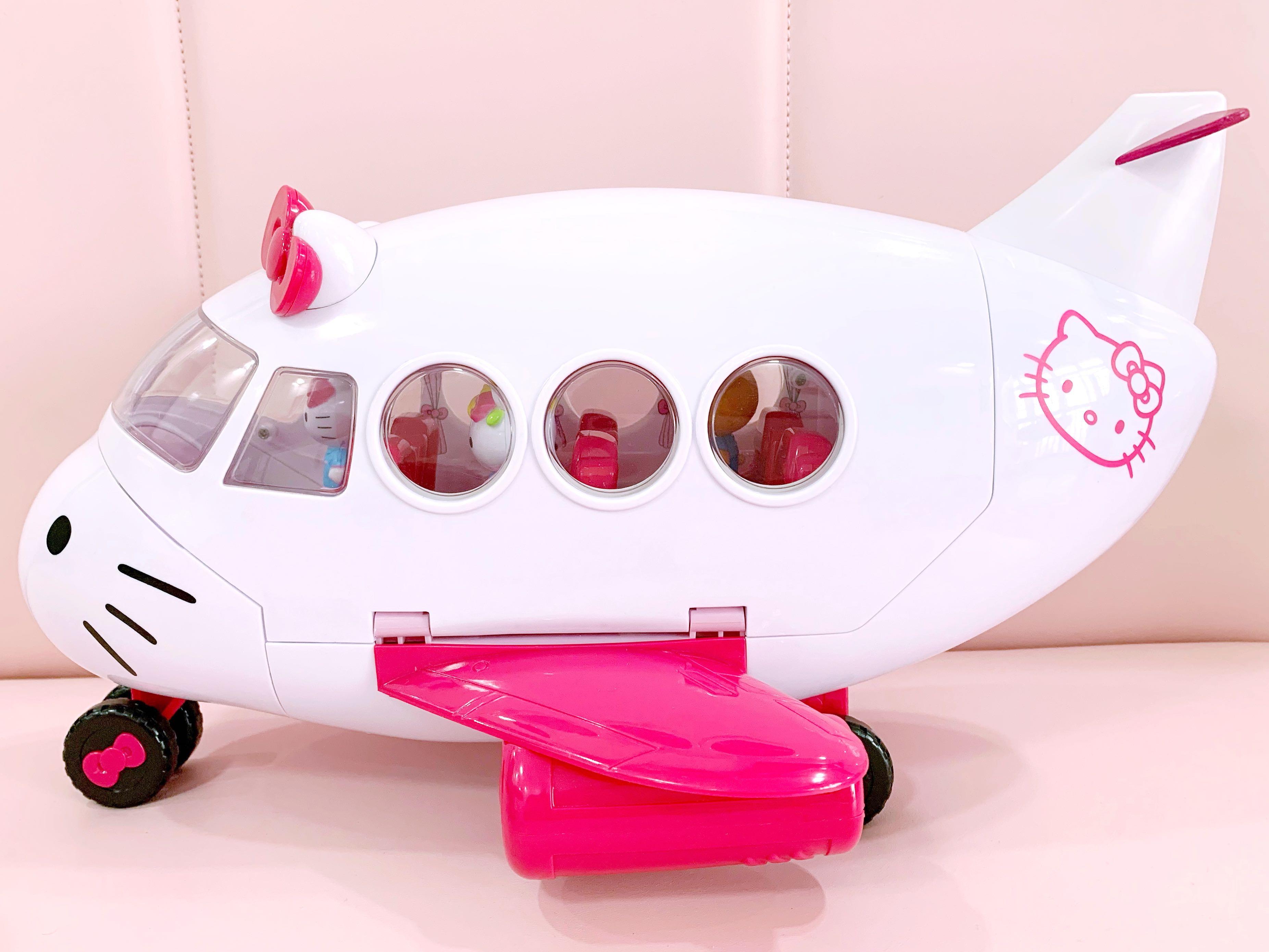Hello kitty Airplane Set, Hobbies & Toys, Toys & Games on Carousell