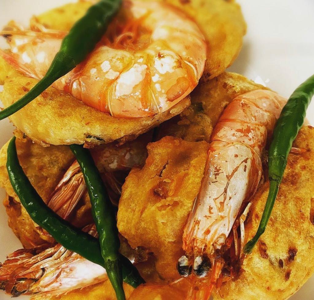 Kuih Muih(Malay&Nyonya kuih)Karipap,&Dulang Kuih, Food & Drinks ...