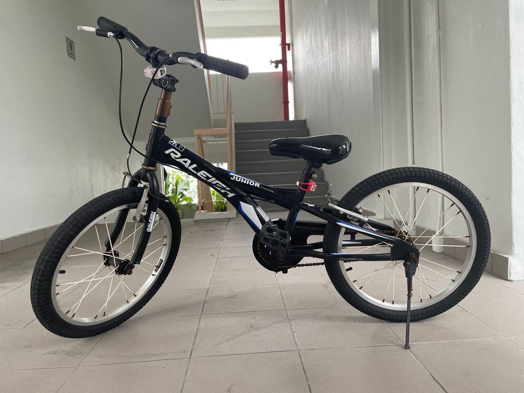 Raleigh Kid bike, Sports Equipment, Bicycles & Parts, Bicycles on Carousell