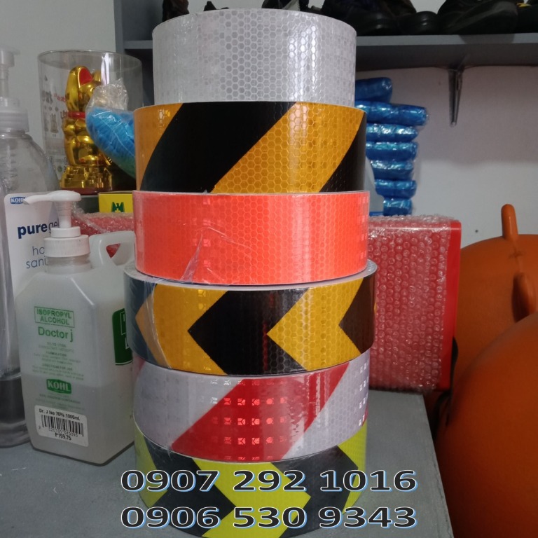 Reflectorized sticker 52, Commercial & Industrial, Construction ...