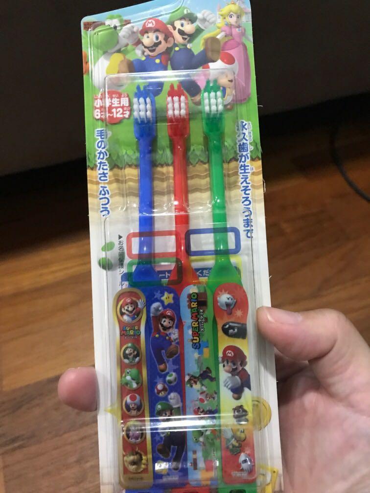 Super Mario brothers toothbrushes set, Beauty & Personal Care, Oral ...