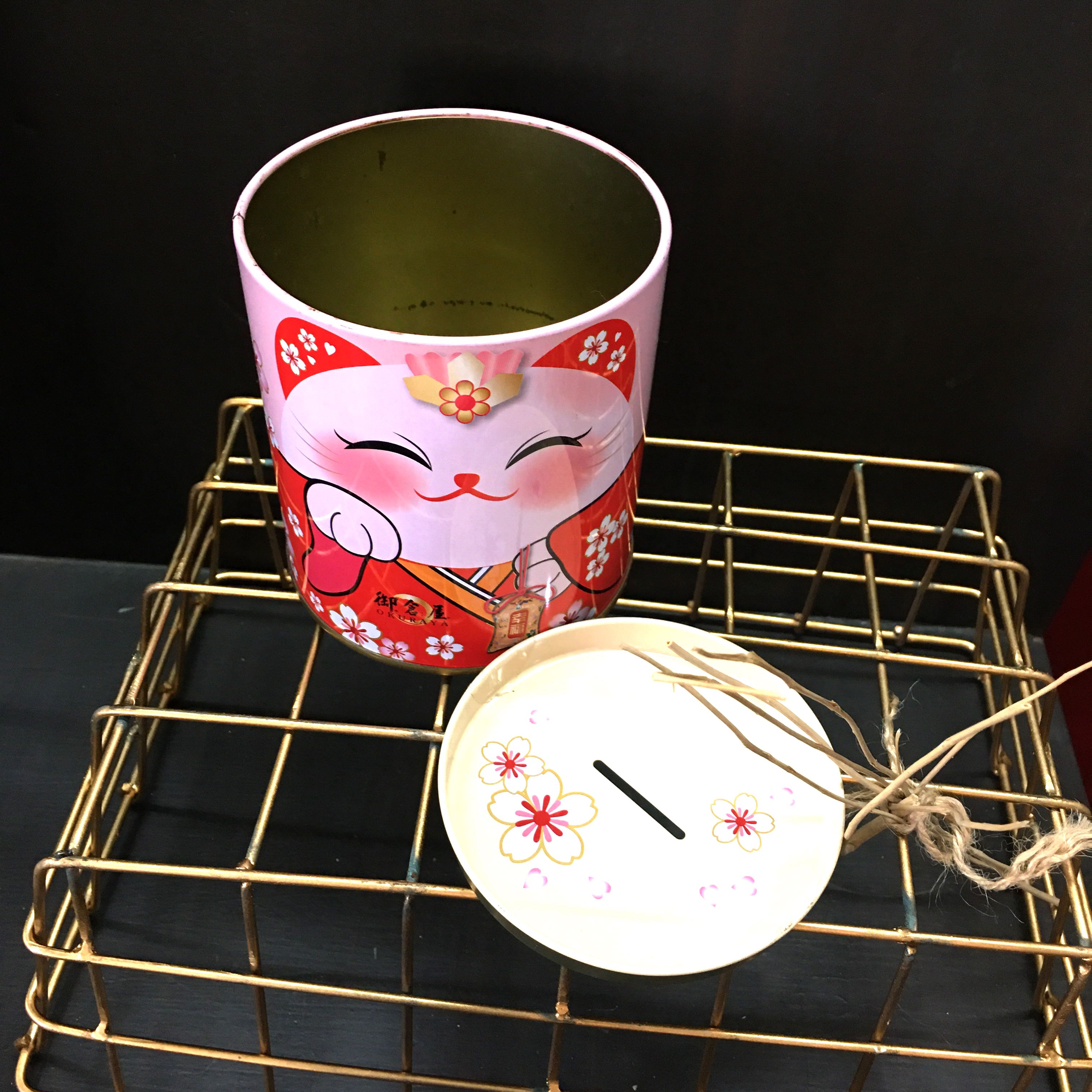 Taiwan Cat Tin Money Bank, Hobbies & Toys, Stationary & Craft ...