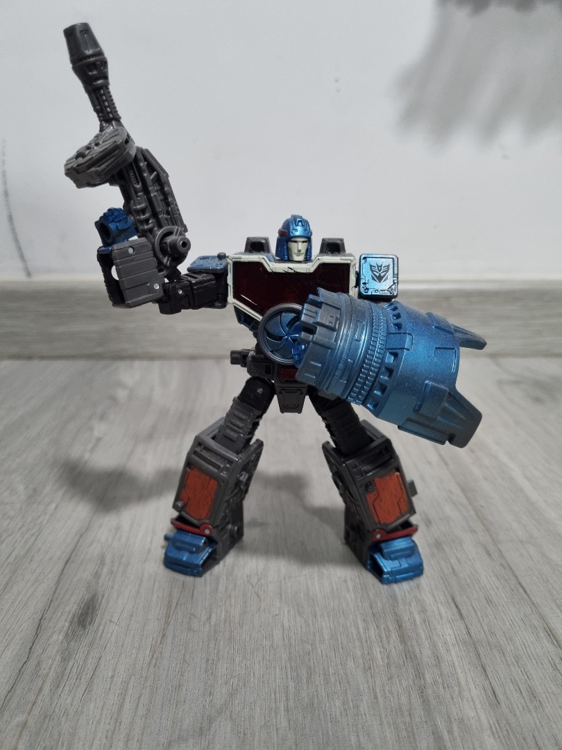 Transformers WFC Netflix Scrapface, Hobbies & Toys, Toys & Games on ...