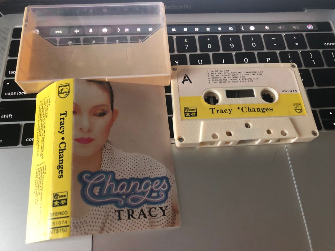 罕見黃鶯鶯黃露儀金聲版 Changes Tracy 台版錄音帶, 興趣及遊戲, 音樂、樂器 & 配件, 音樂與媒體 - CD 及 DVD - Carousell