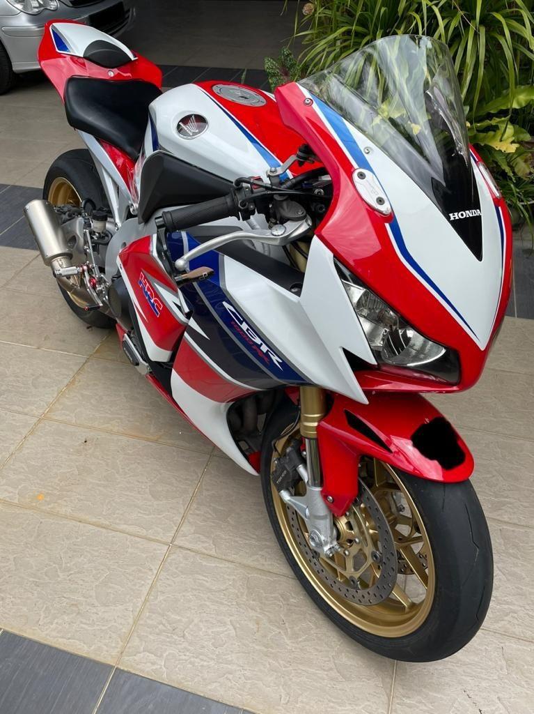 HONDA CBR1000RR RABBIT BANGSAWAN, Motorbikes on Carousell