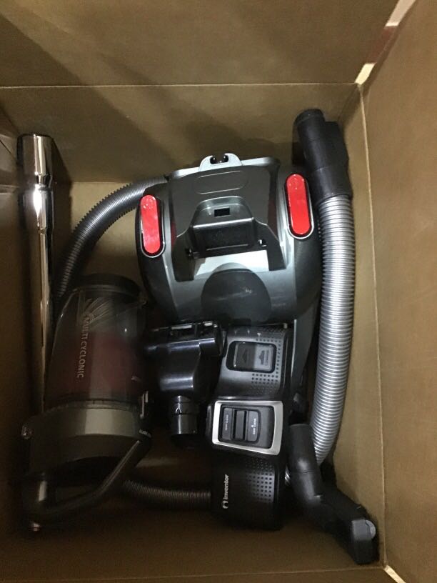Inventor Epic bagless vacuum cleaner EP-MC78, TV & Home Appliances ...