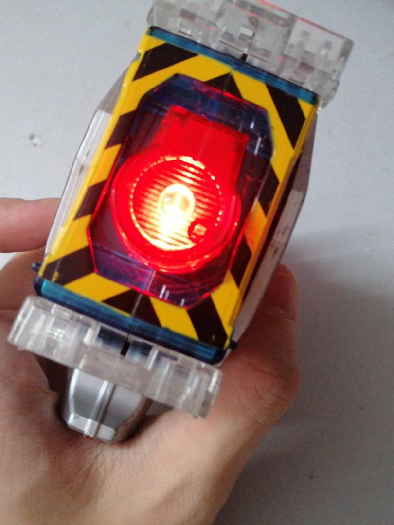 KAMEN RIDER FOURZE DX 40 COSMIC SWITCH, Hobbies & Toys, Collectibles ...