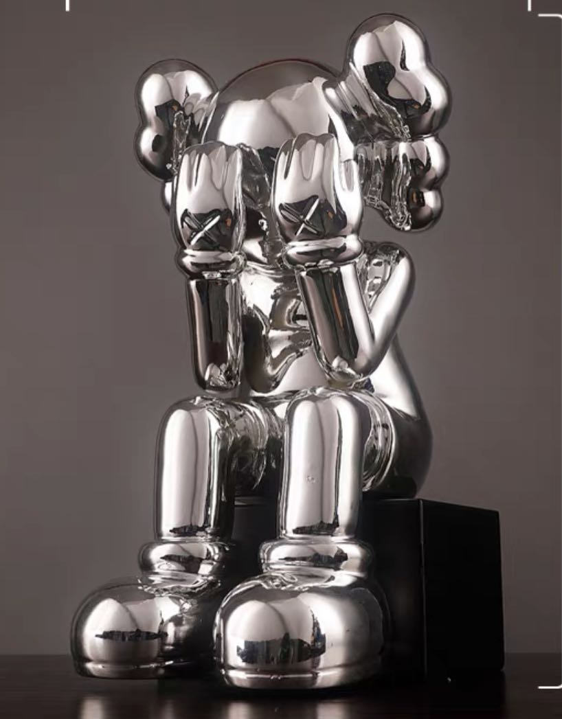 KAWS FIGURINE SILVER TOGETHER SEEING WATCHING PASSING THROUGH MODERN ...