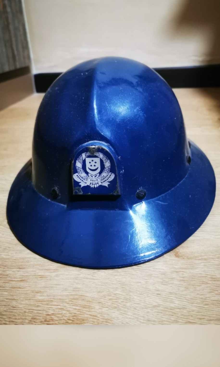 Police Riot Helmet, Men's Fashion, Watches & Accessories, Caps & Hats ...