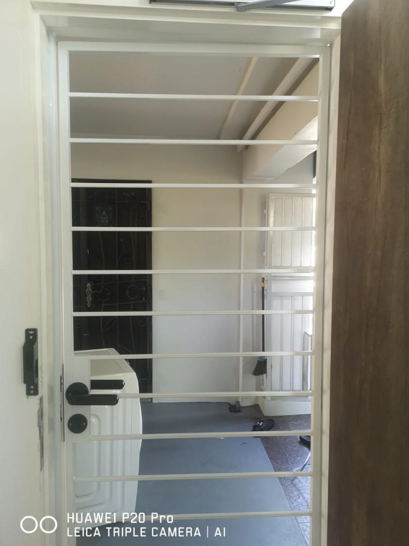 Smart Gate Lock DGS12 with Mild Steel Gate 3x7, Furniture & Home Living ...