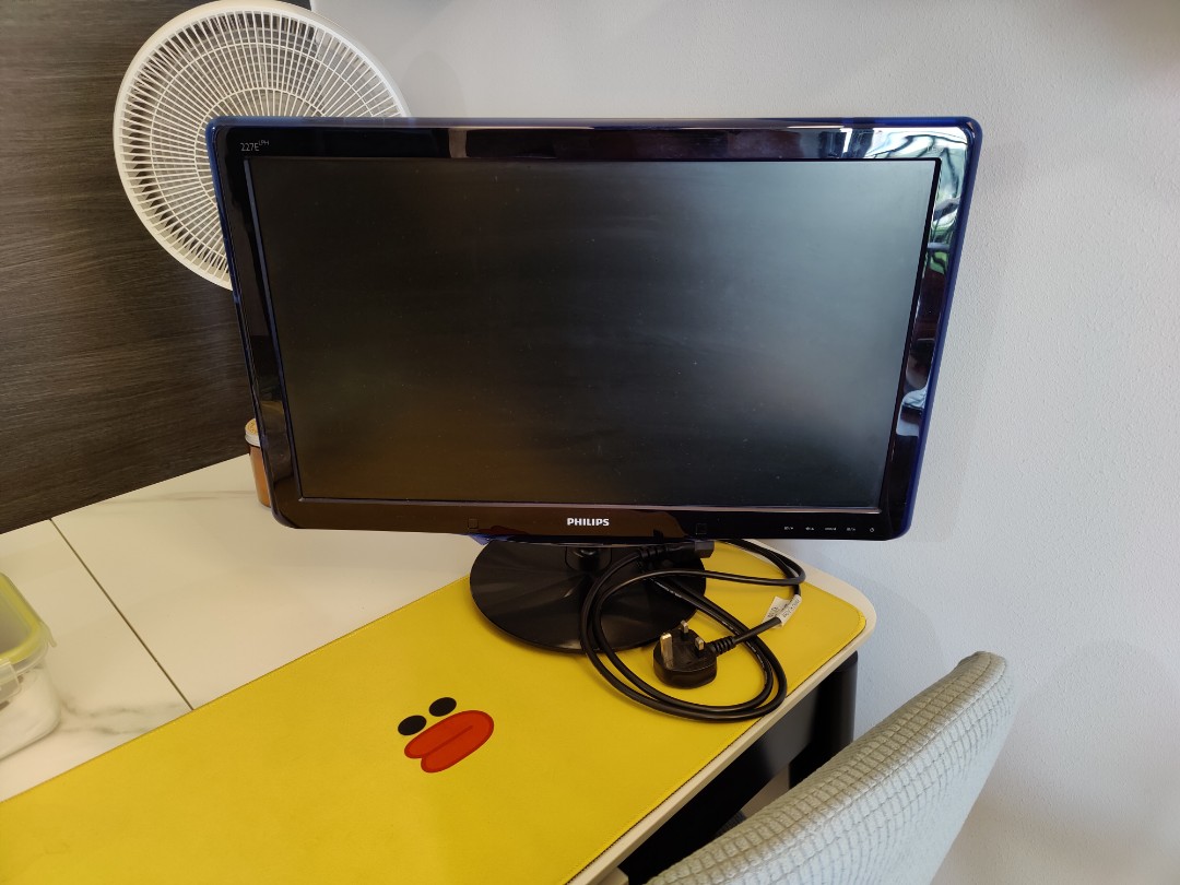 Used Philips 22 inch monitor 227e, Computers & Tech, Parts ...
