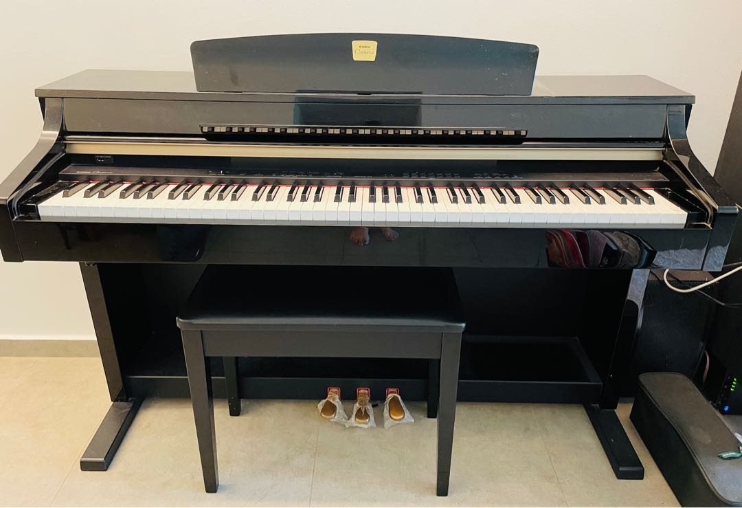 Yamaha Clavinova Piano CLP 330, Hobbies & Toys, Music & Media, Musical Instruments on Carousell