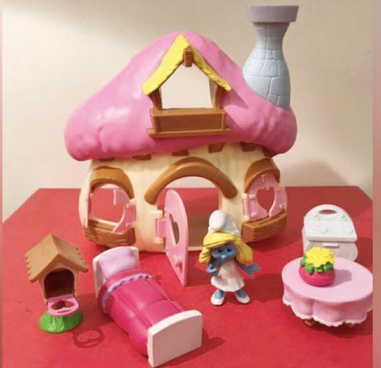 2 sets Smurf Mushroom house and figurines, Hobbies & Toys, Toys & Games ...