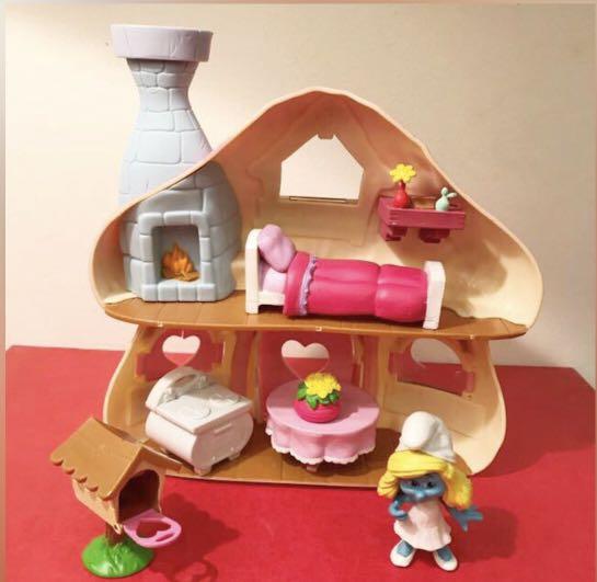 2 sets Smurf Mushroom house and figurines, Hobbies & Toys, Toys & Games ...