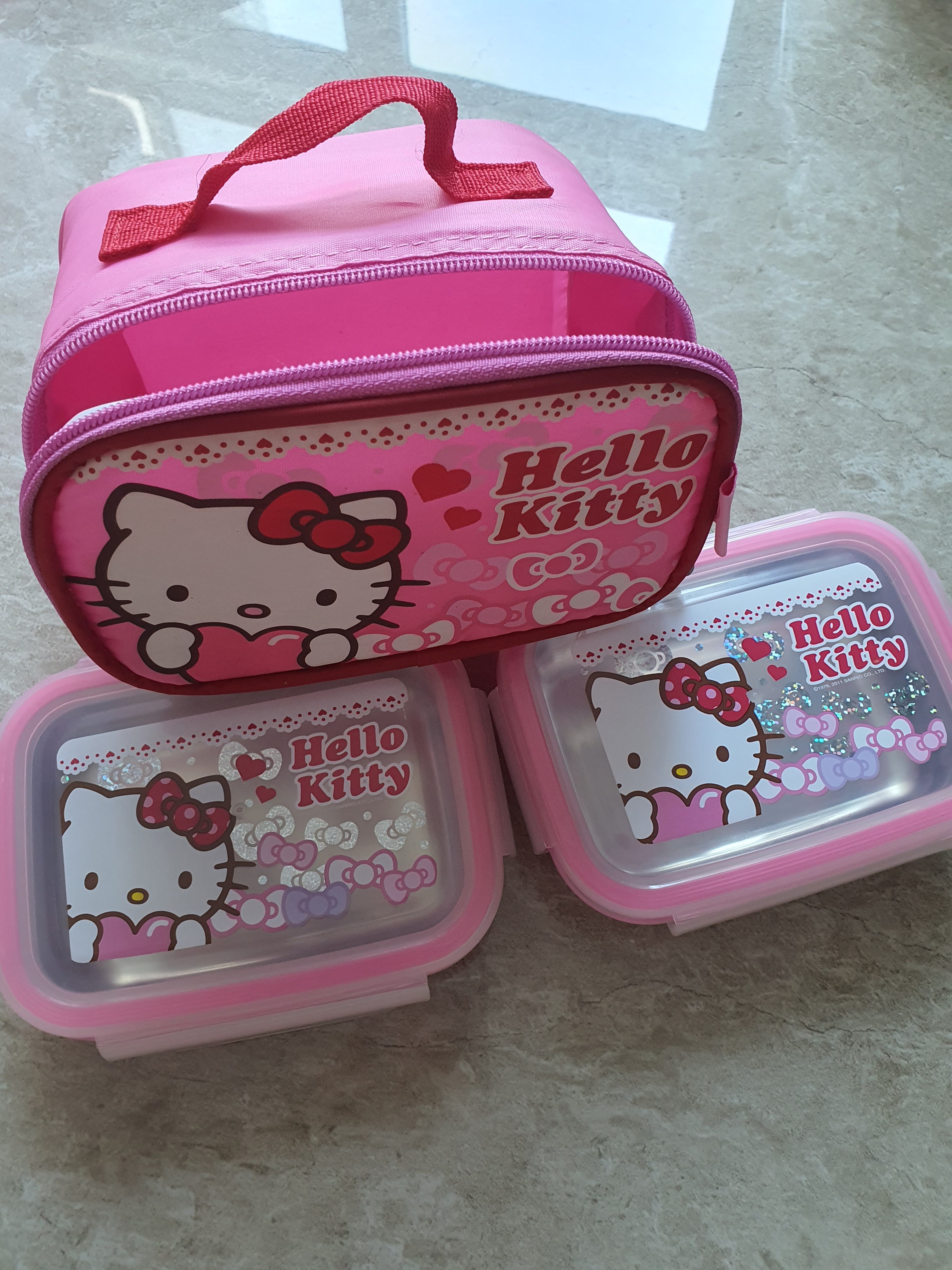 Bento box hello kitty, Everything Else on Carousell