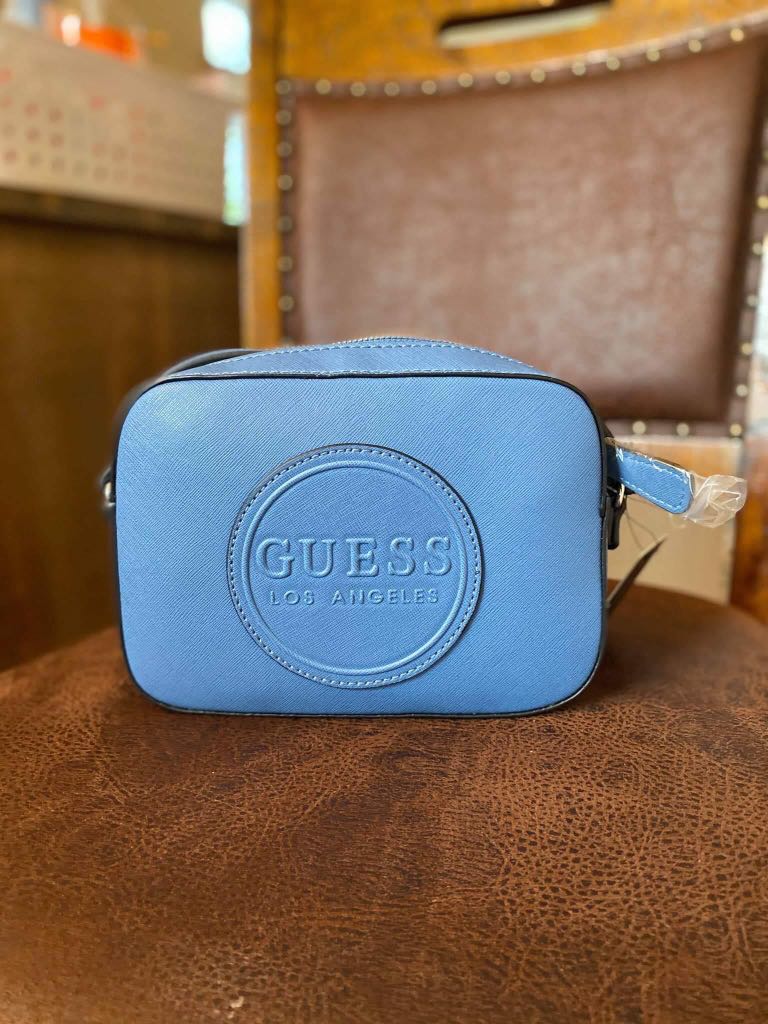 GUESS CAMERA BAG, Women's Fashion, Bags & Wallets, Cross-body Bags on ...
