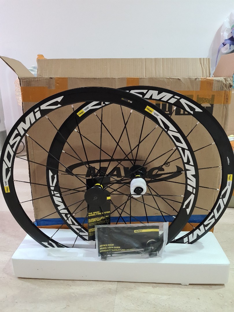 Mavic Cosmic Elite 700c 40mm wheelset v brake, Sports Equipment, Bicycles & Parts, Parts ...