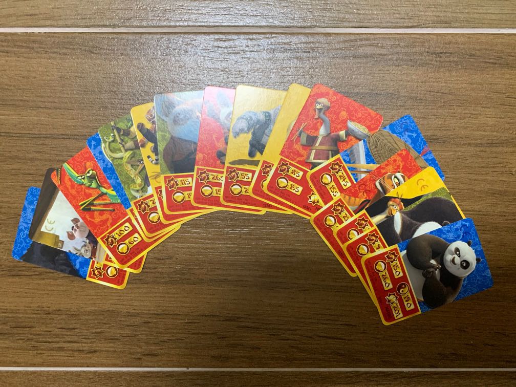 雀巢 Kung fu panda card game 功夫熊貓 咭, 興趣及遊戲, 玩具 & 遊戲類 - Carousell