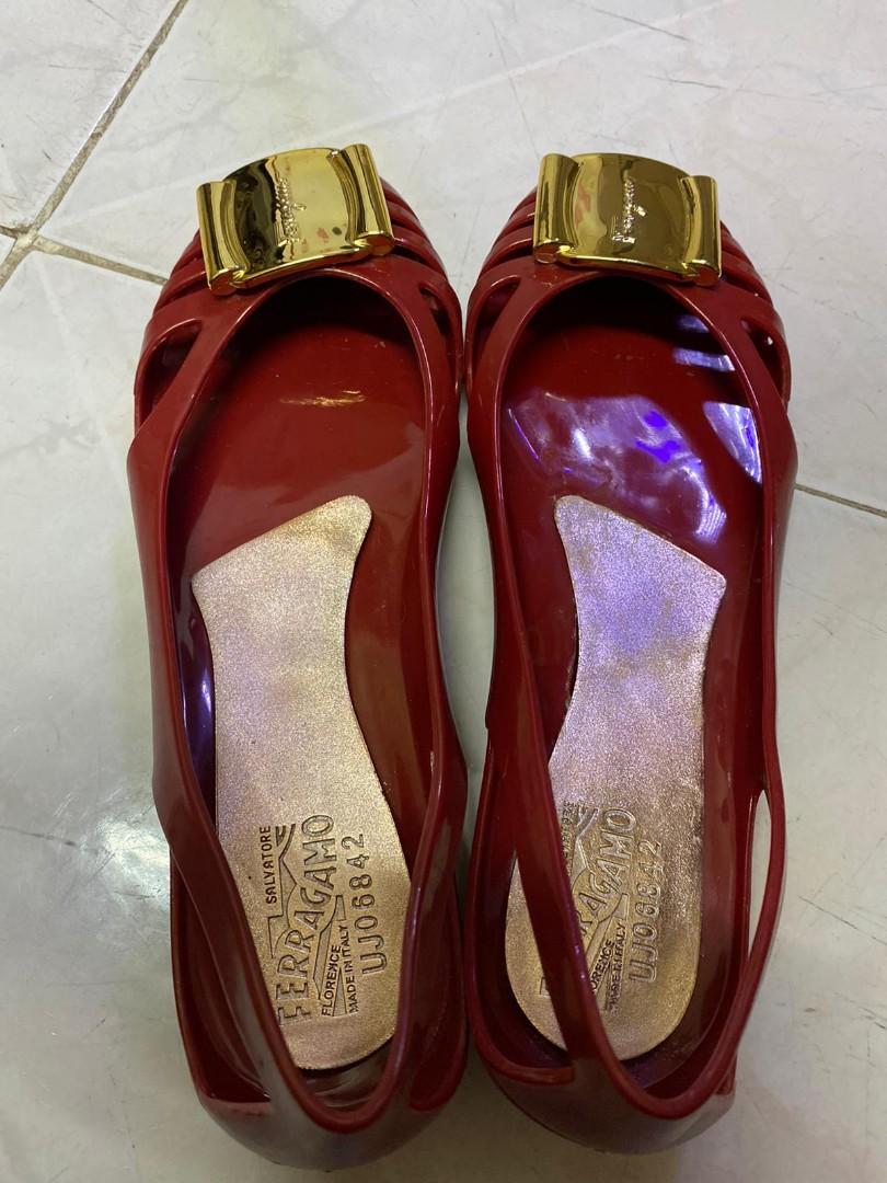 salvatore ferragamo jelly shoes, 女裝, 鞋, 平底鞋 - Carousell