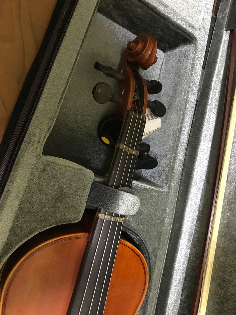 YAMAHA violin 4/4 model V5 year 2014, Hobbies & Toys, Music & Media ...