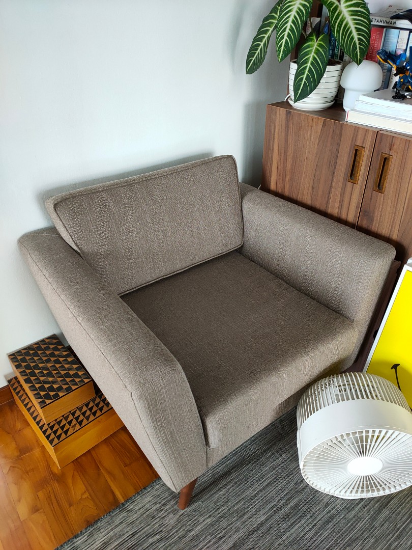 Comfy Single Seater Armchair, Furniture & Home Living, Furniture, Sofas ...