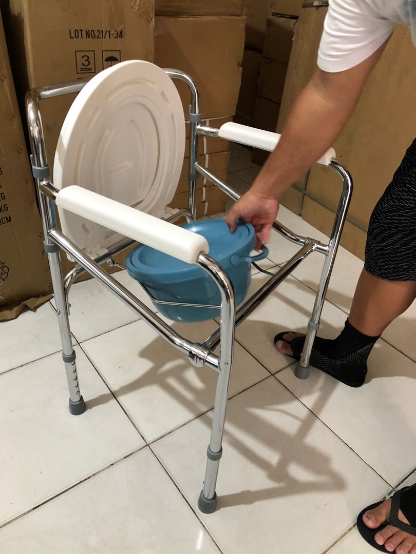 commode chair skeleton, Health & Nutrition, Medical Supplies & Tools on ...