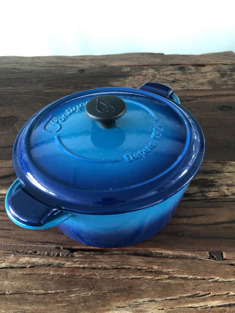 Fontignac Round 24cm cast iron casserole, Furniture & Home Living ...