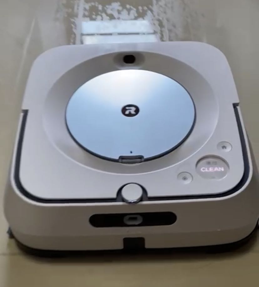 iRobot Brava Jet M6 sweep & mop, TV & Home Appliances, Vacuum Cleaner ...