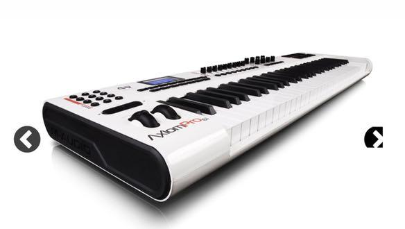M-Audio Axiom Pro 61 USB Midi Keyboard Controller with Hyper Technology ...