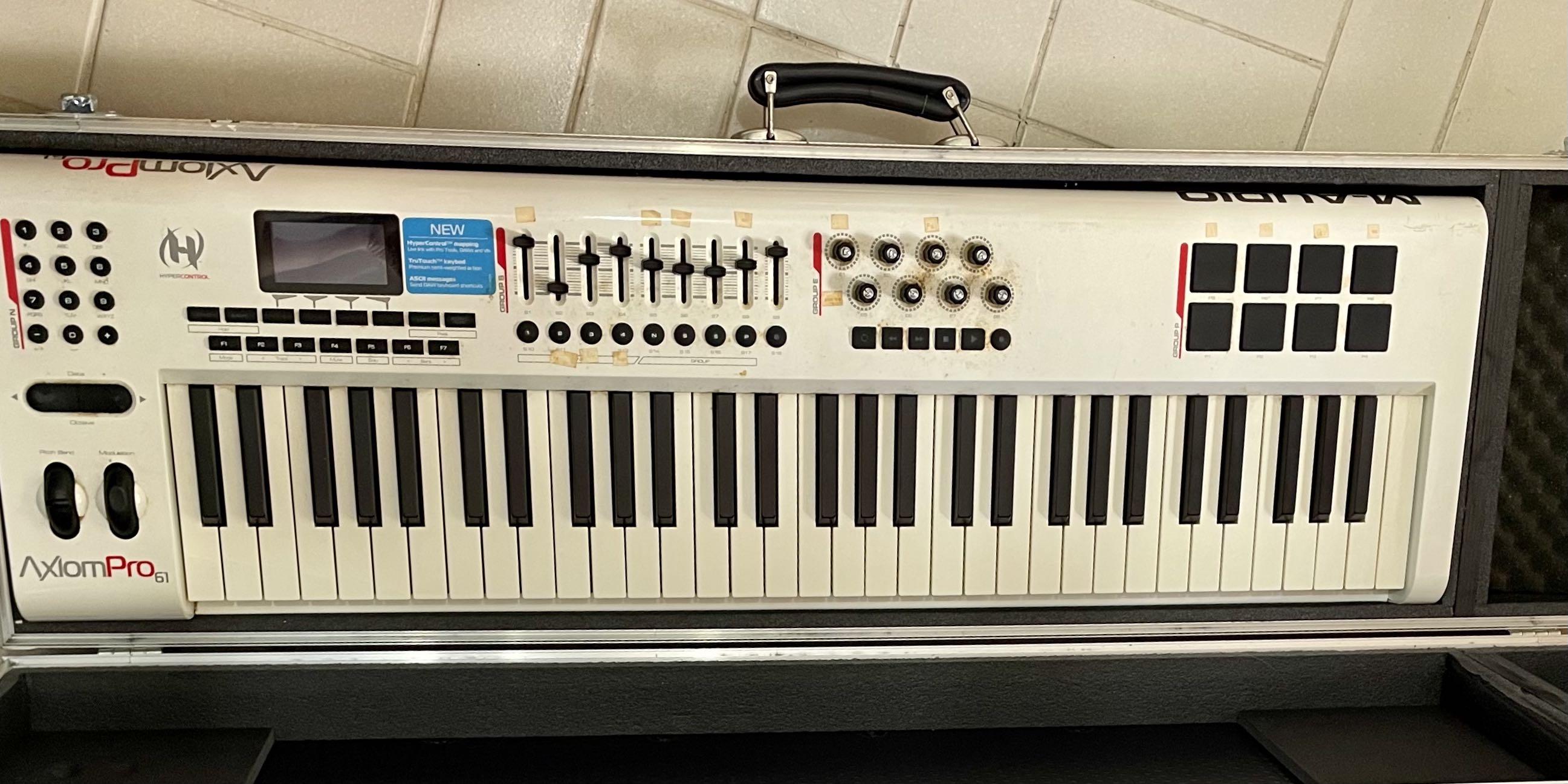 M-Audio Axiom Pro 61 USB Midi Keyboard Controller with Hyper Technology ...