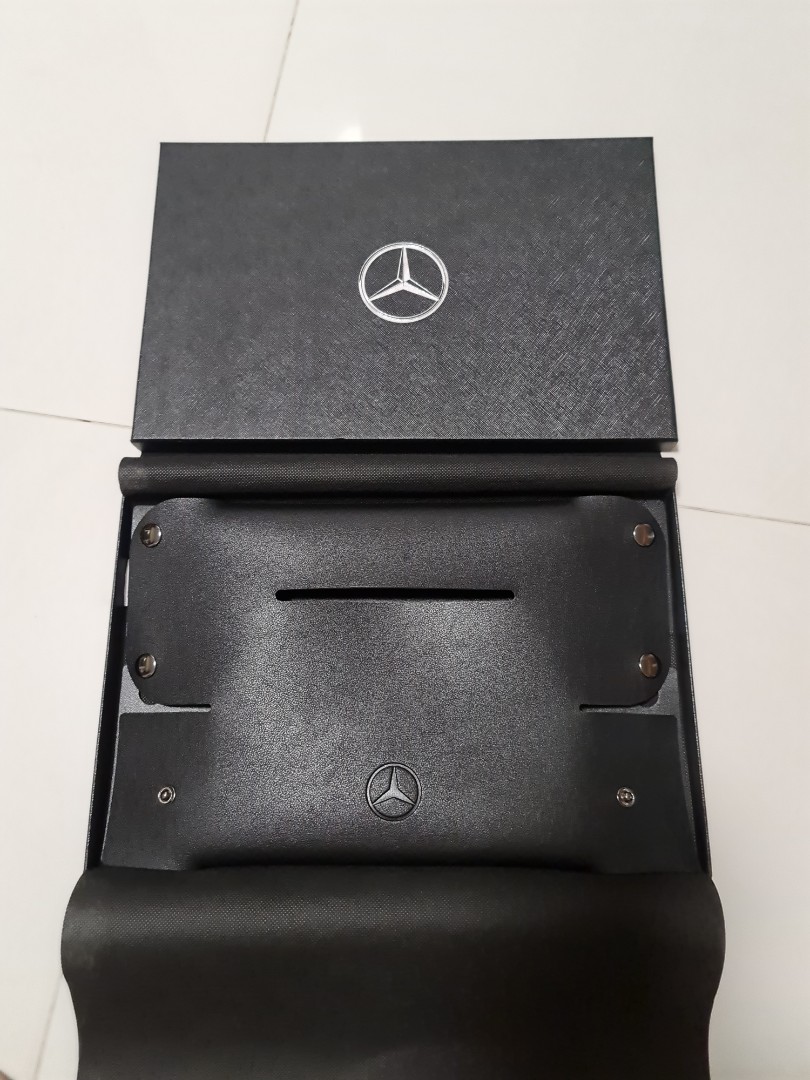 Authentic Mercedes Tissue Box, Women's Fashion, Jewelry & Organisers ...