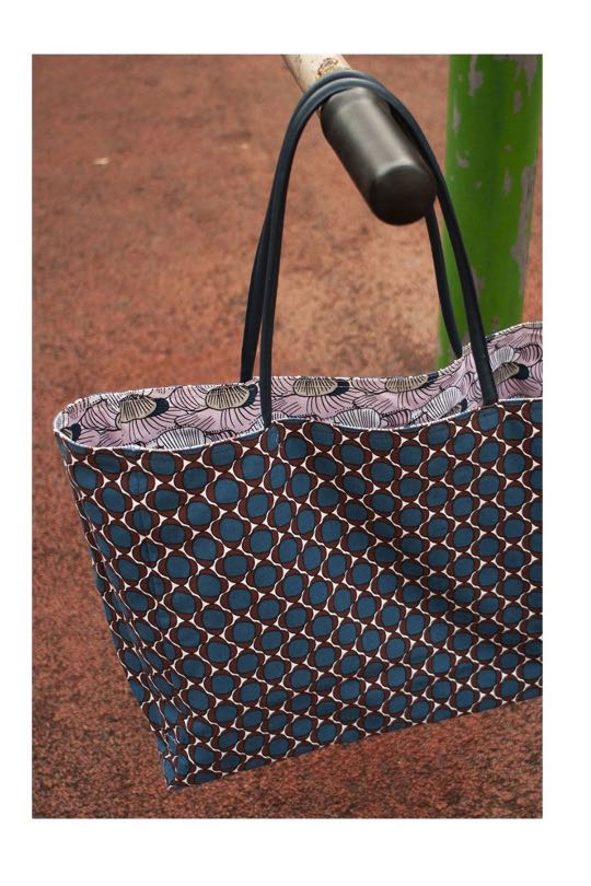 Nala Designs Maxi Bag (reversible), Women's Fashion, Bags & Wallets ...