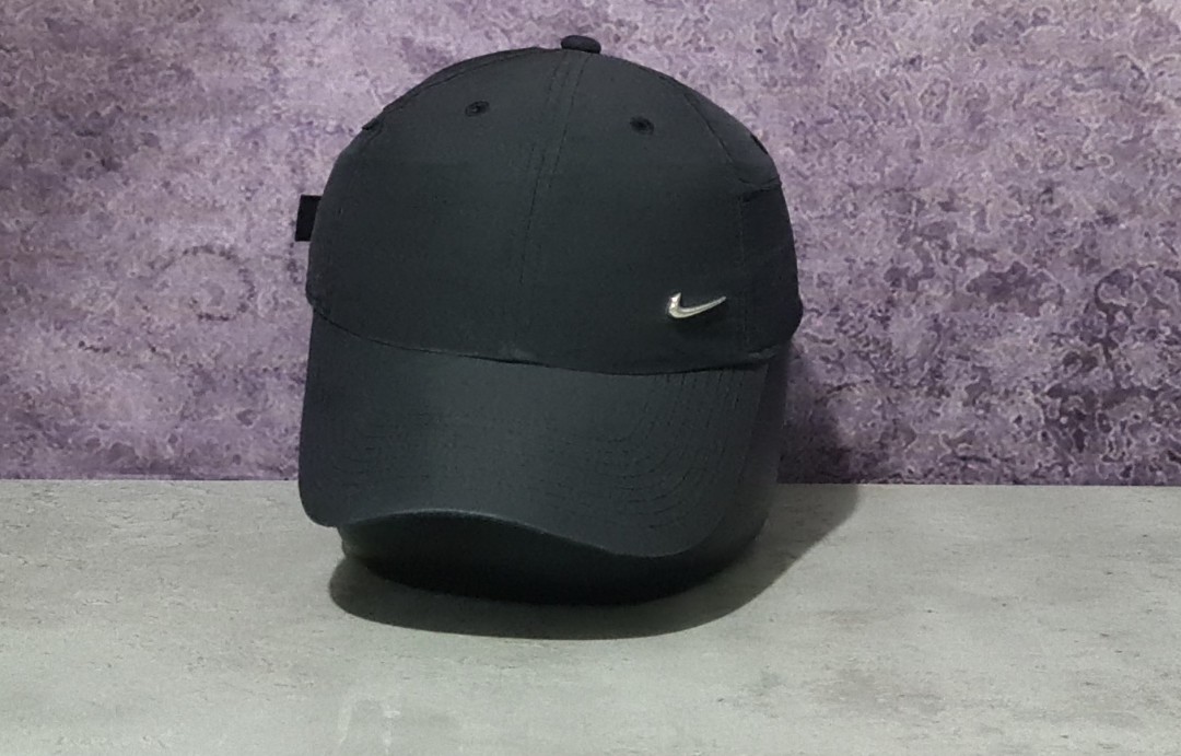 nike metal logo cap, Men's Fashion, Watches & Accessories, Caps & Hats ...