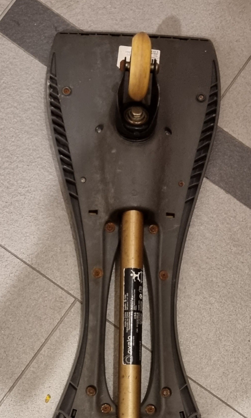 Oxelo waveboard, Sports Equipment, Sports & Games, Skates, Rollerblades ...