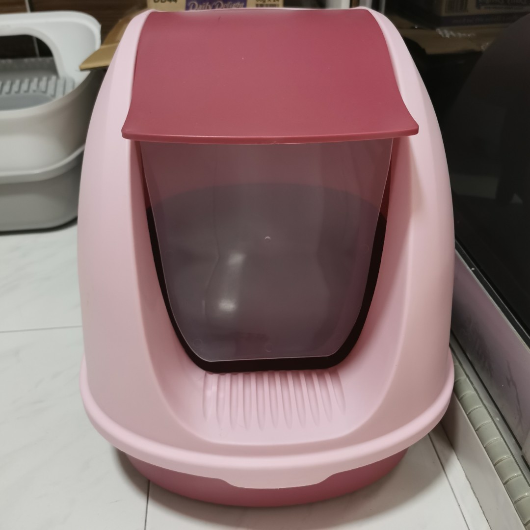 Pink Litter Box, Pet Supplies, Homes & Other Pet Accessories on Carousell