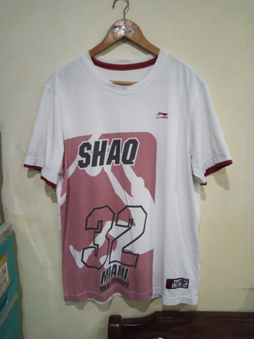 Vintage Shaq by lining Tee shirt, Men's Fashion, Tops & Sets, Tshirts ...